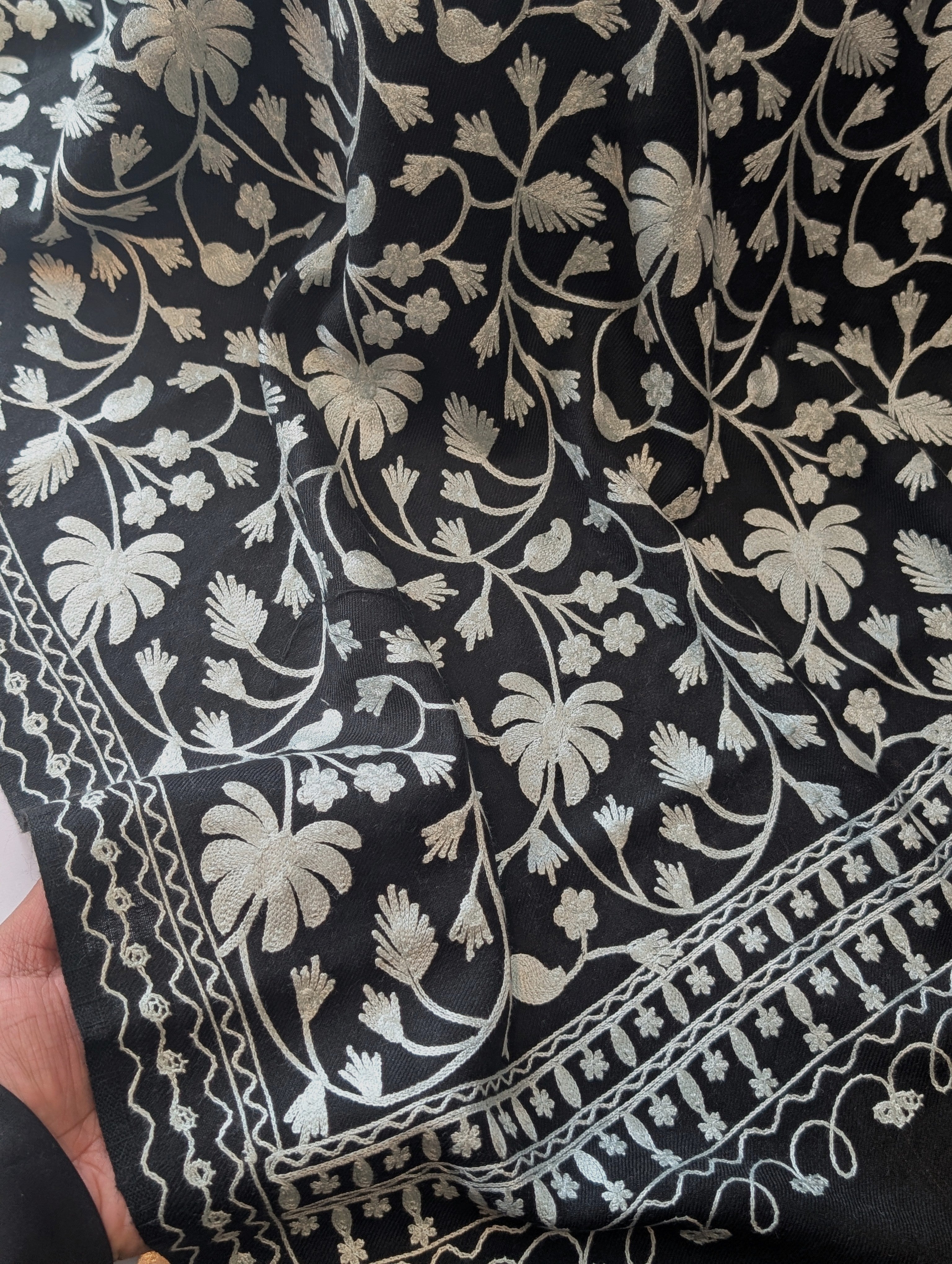 Black with Silver Pashmina Embroidered Shawl | Kashmiri Aar Work Embro ...