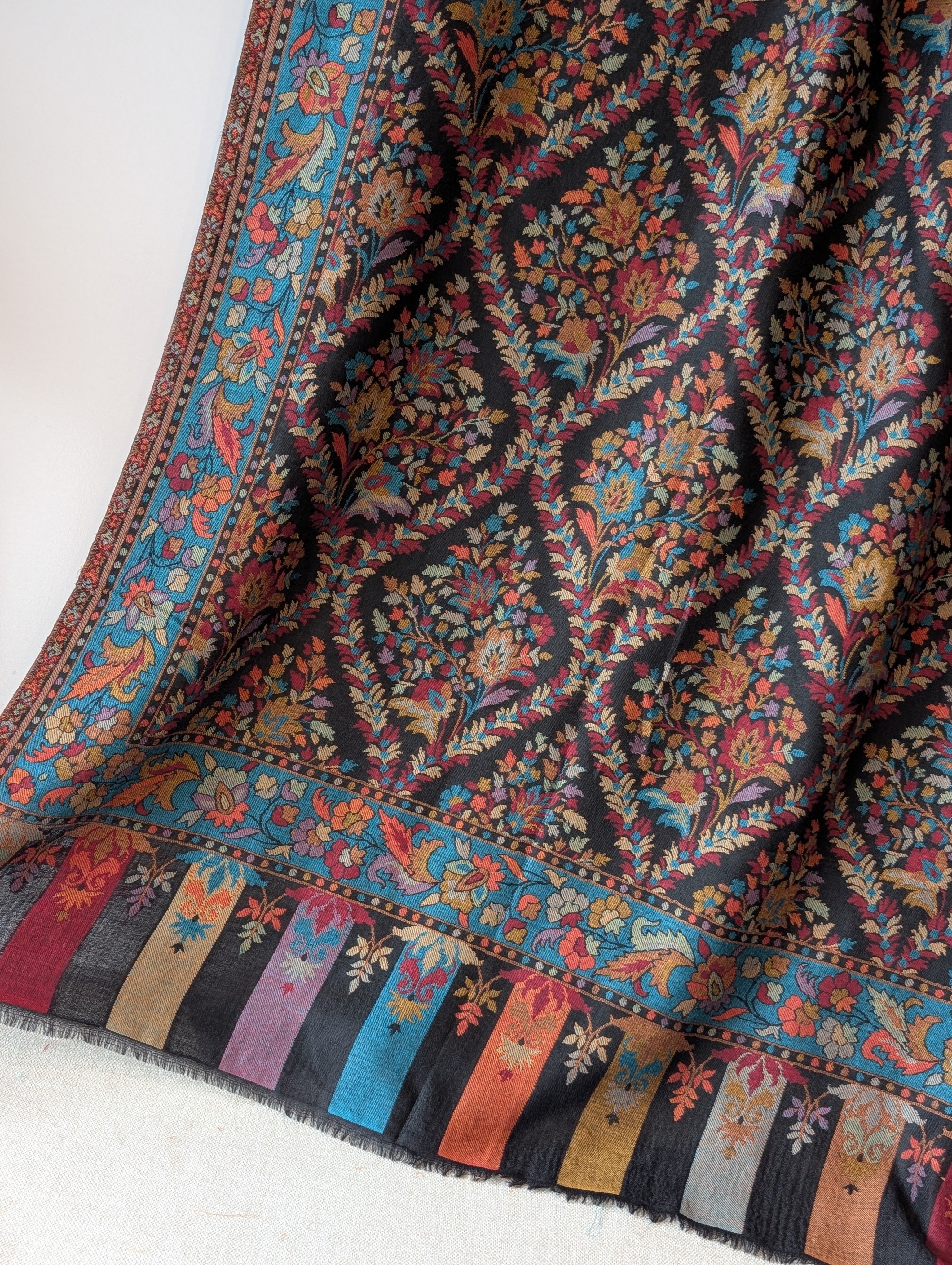 Kani Toosh Shawl Weaved Jamawar Shawl Made in Kashmir Full Size Shawl ...